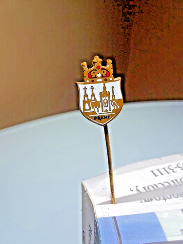 PIN. VINTAGE. PRAHA, CZECH REPUBLIC. METAL. CHECK PITURES. | eBay