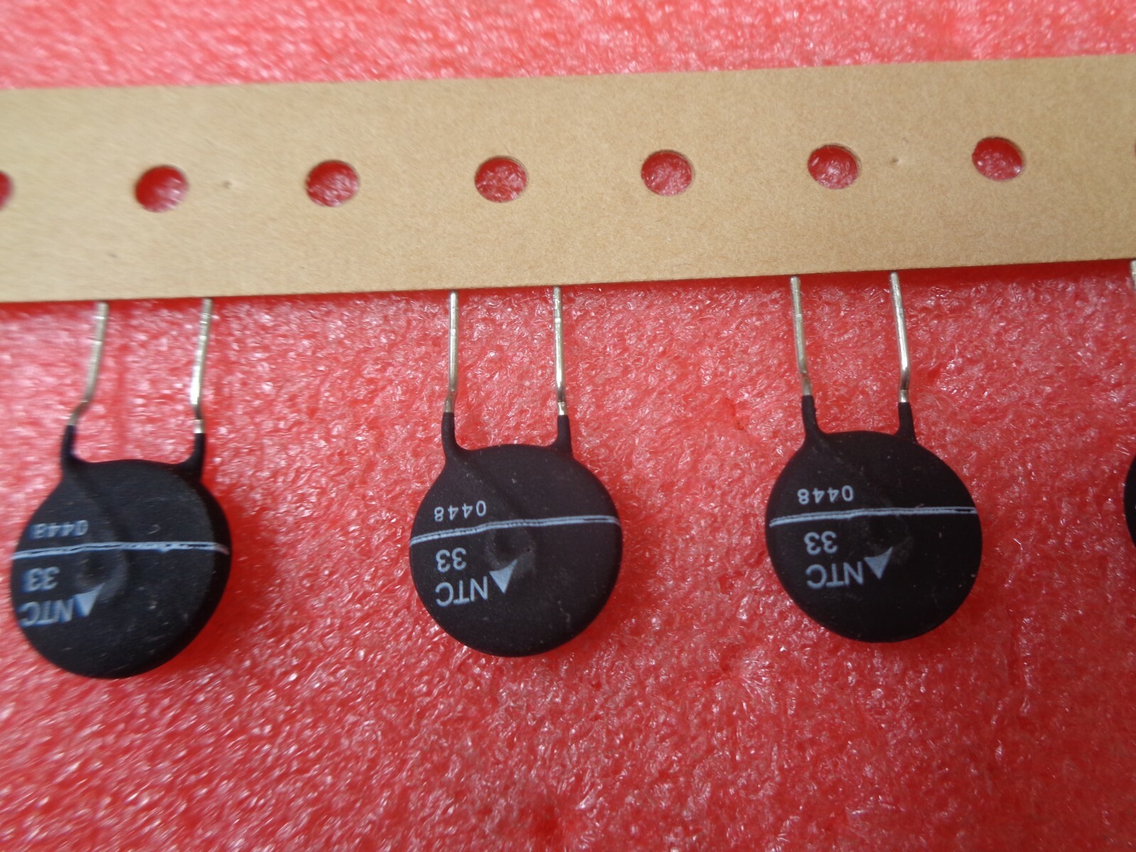 33 Ohm 2,5 A NTC Einschaltbegrenzer Radialthermistor (x10 Teile) B57237S330M51 EPCOS | eBay.de