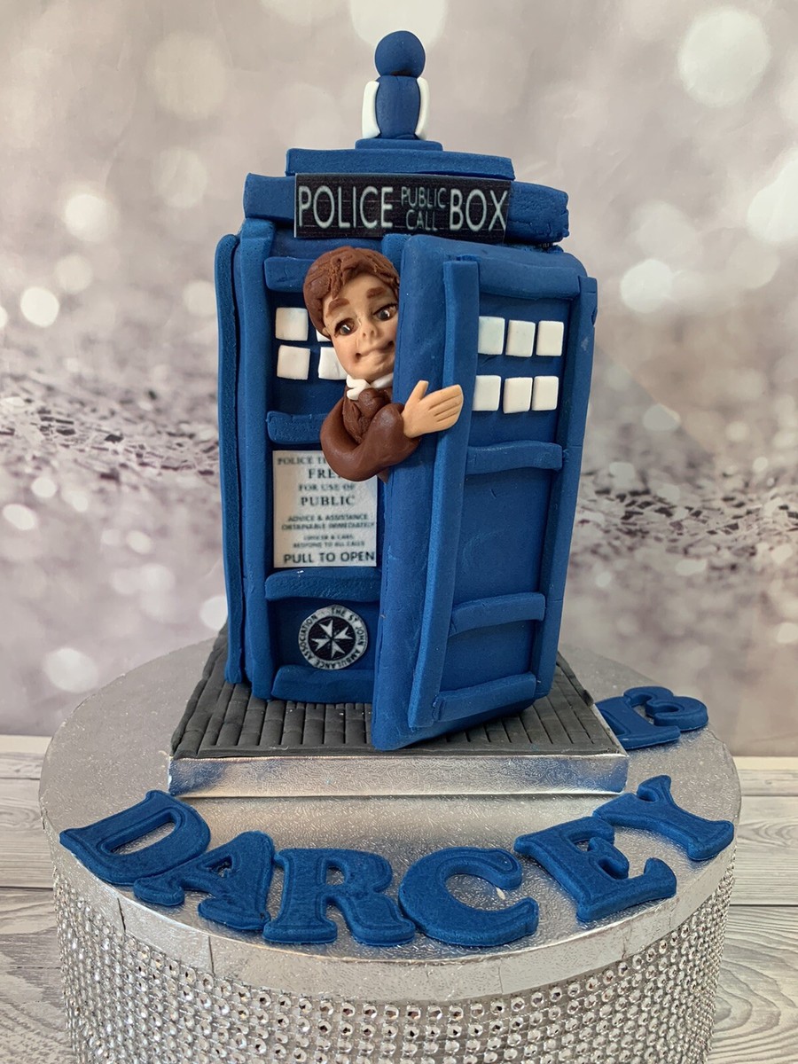 Tardis Cake