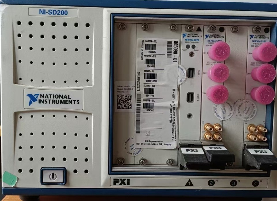 1 Pcs National Instruments NI PXIe-1071 NI-SD200 Mainframe PXIE-1071 No ...