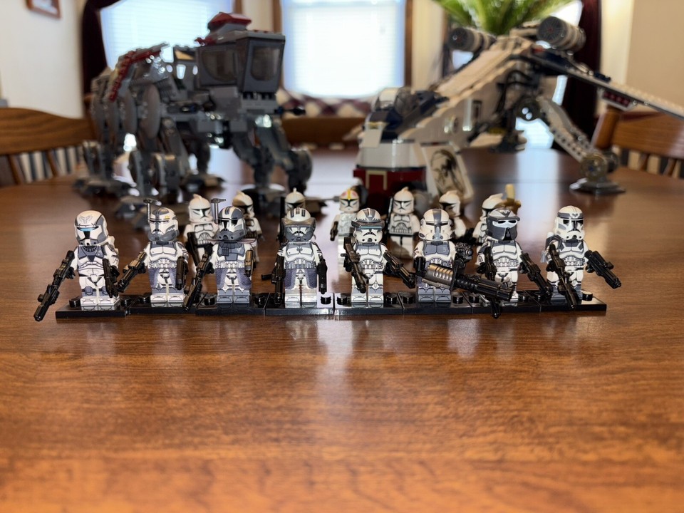 BRICKZ Star Wars Republic Dropship AT-OT 10195 + Wolf Pack Clone & Lego ...