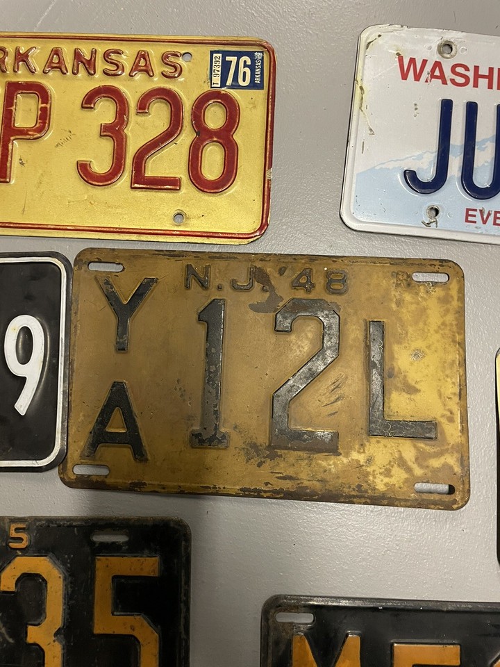 28 ANTIQUE LICENSE PLATES NJ CT WA 1940s - 1970s Motorcycle Tractor Car ...
