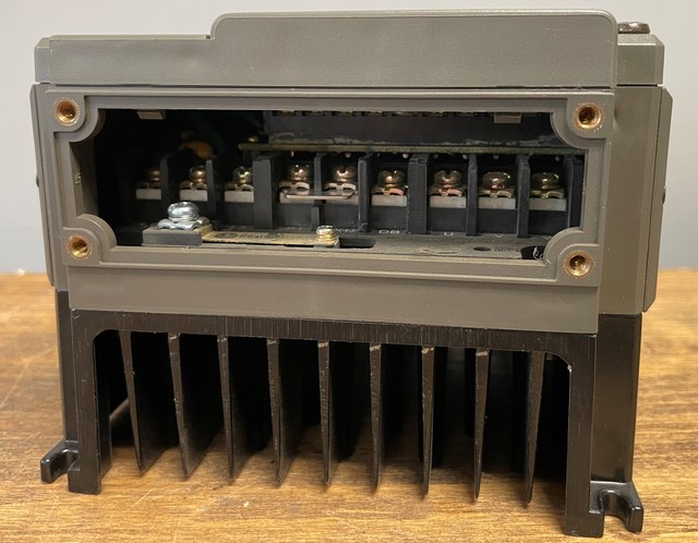 Dayton 3KV66 1/2 HP AC Inverter VFD 380-480 VAC 3 Phase for sale online ...