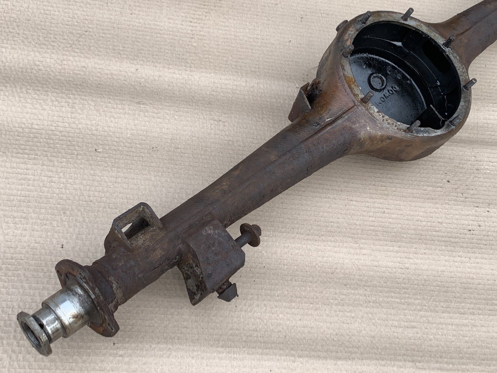 MG MIDGET SPRITE (1964-76) REAR AXLE CASE FOR STEEL WHEELS BTA694 for ...