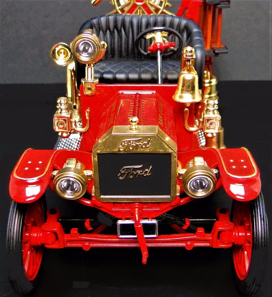 Ford Fire Engine Truck Pumper Pickup Vintage Classic Antique Red Metal ...