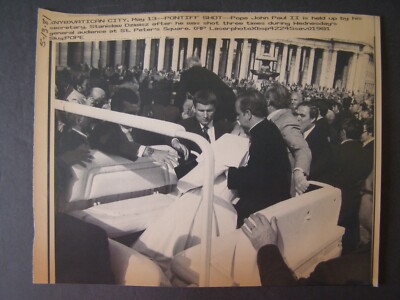 AP Wire Press Photo 1981 Pope John Paul II St Peter's Square after ...