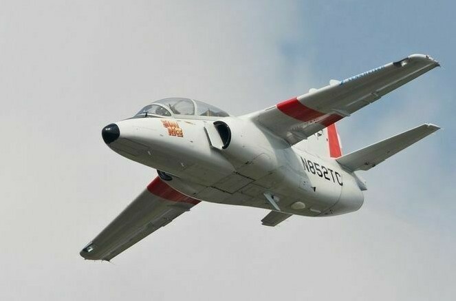 SIAI-Marchetti S.211Basic Jet Trainer Aircraft Desktop Kiln Wood Model ...