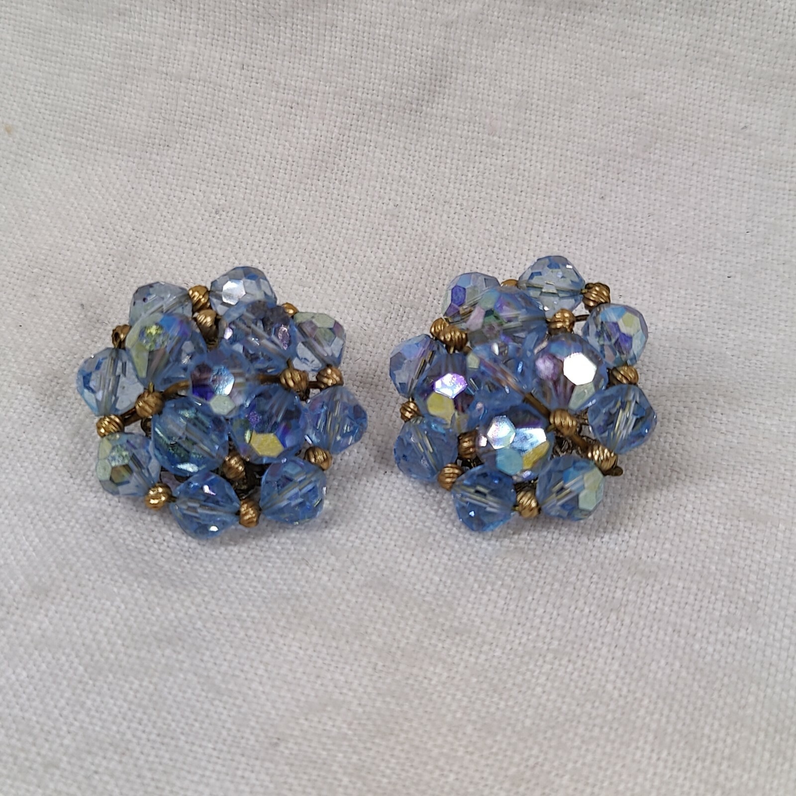 Rare 1950's Vintage Blue and Gold Cluster Beaded Clip… - Gem