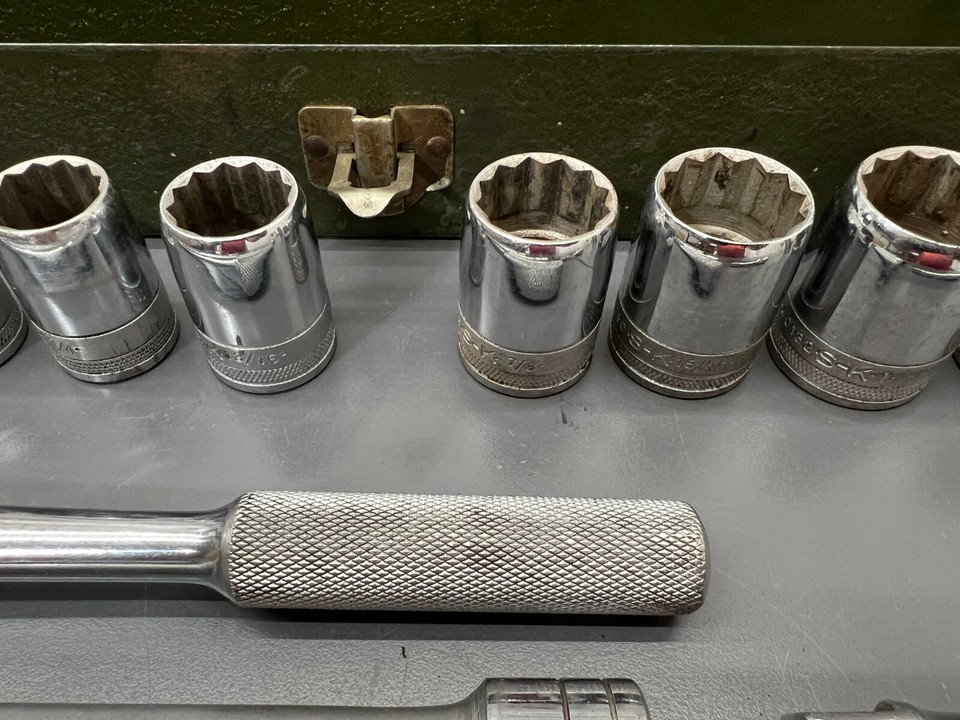 VINTAGE SK S-K TOOLS 17PC 1/2" DRIVE SOCKET RATCHET SET W METAL CASE ...