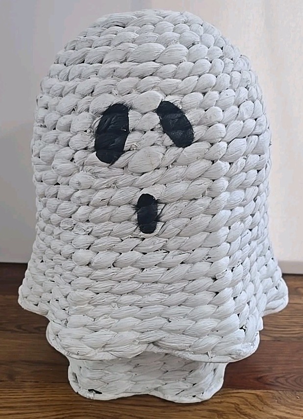 2 White Wicker Nesting Ghosts 11” & 9” Halloween Ghost Set Halloween | eBay