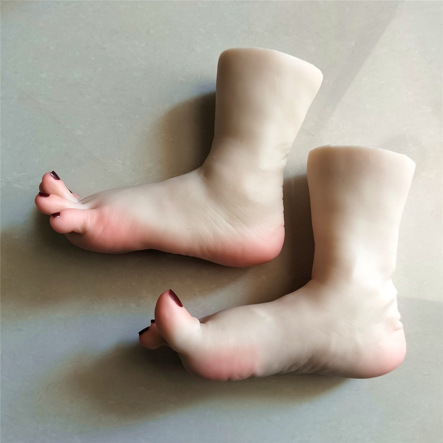 New Hand Made 1:1 Silicone Angry Girls foot Feet Model Real Size Toes ...