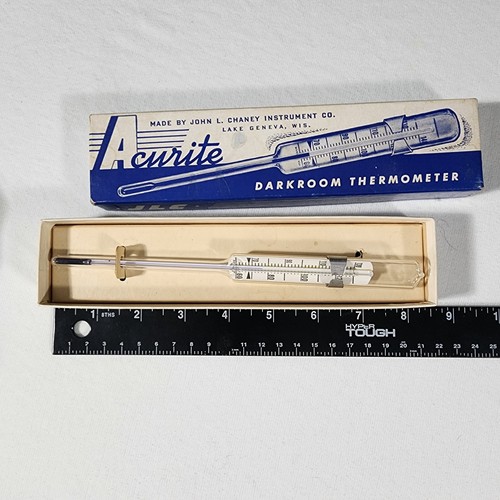 VTG Acurite DarkRoom Thermometer JL Chaney Instrument Co Lake Geneva WI ...