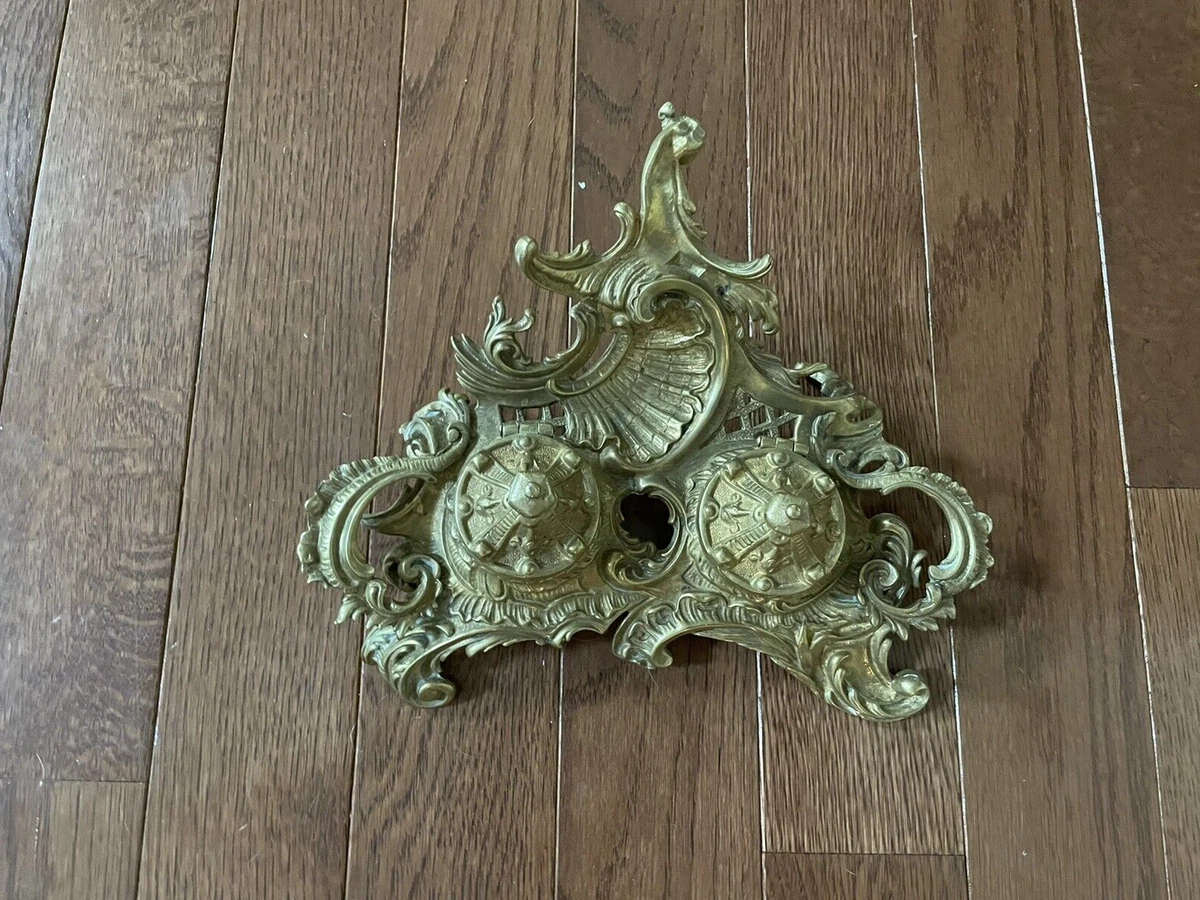 Victorian Scroll Design