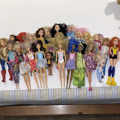 Lot of 20 Barbie, Disney, 00s Doll Collection w Outfits etc - Clean ...
