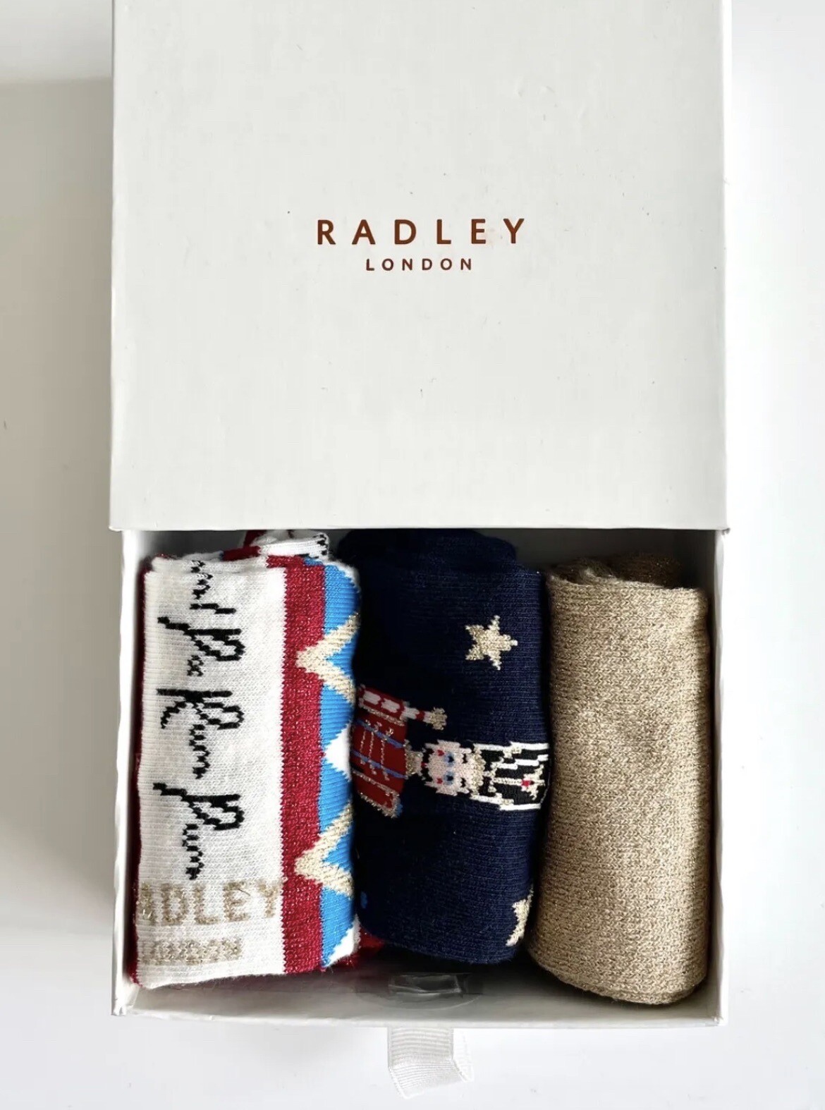 Radley London Christmas 3 Pack Sock Set In Gold Blue & White for sale ...