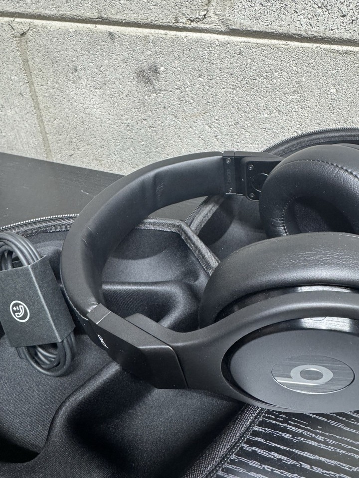 Beats by Dr. Dre Pro Over the Ear Wired Headphones - Black 888462909648 ...