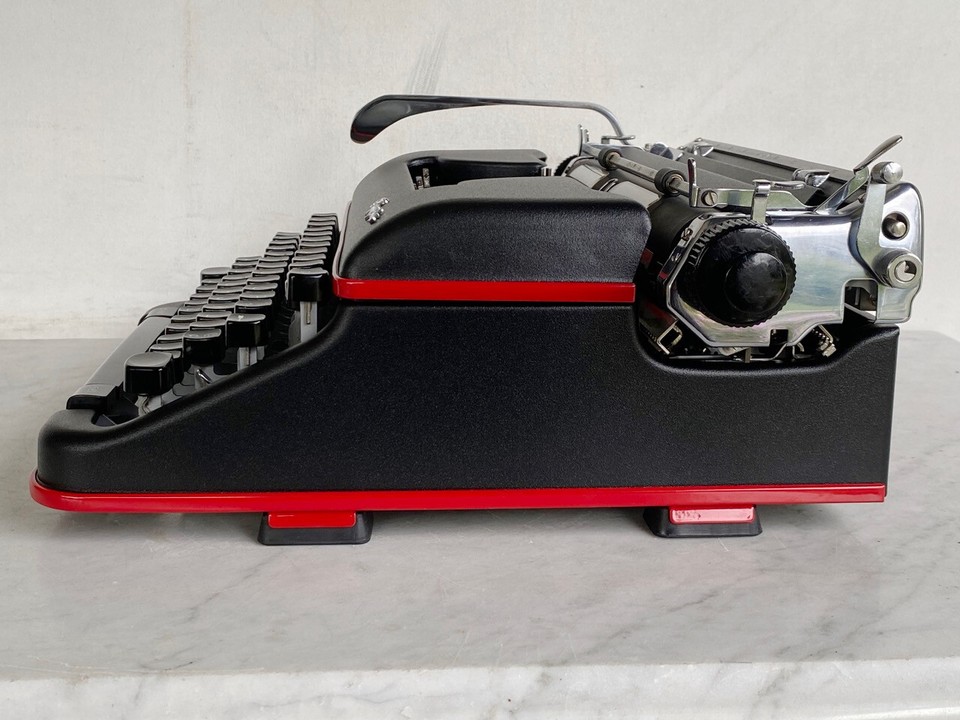 Special Restored OLYMPIA SM4 Typewriter. Black & Red, Senatorial Font ...
