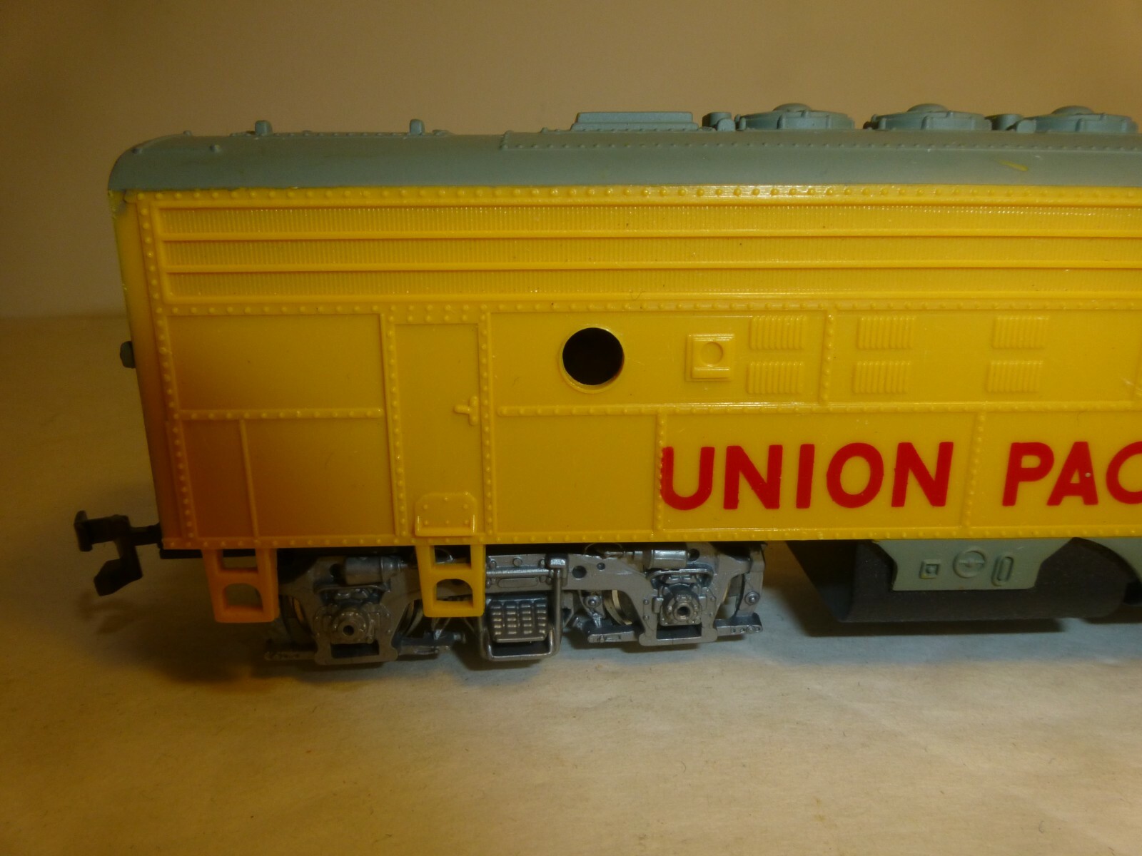 Bachmann Union Pacific 1206 Locomotive (untested) and Caboose | eBay