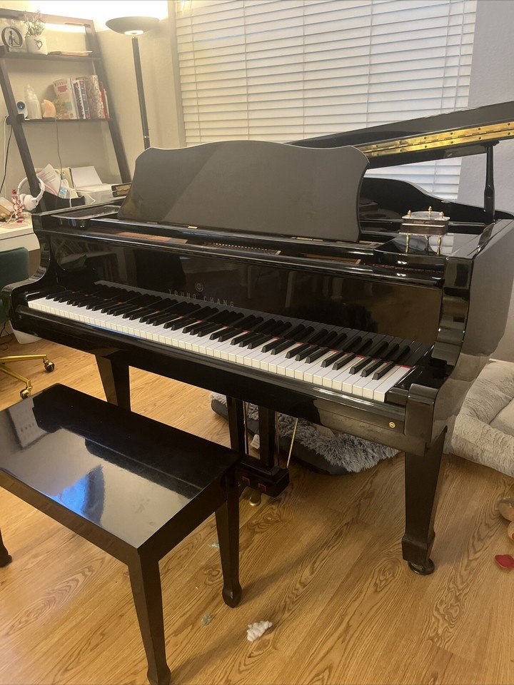 Young Chang Baby Grand Piano, Ebony G150 & Bench. Size:5'W x 5'L | eBay