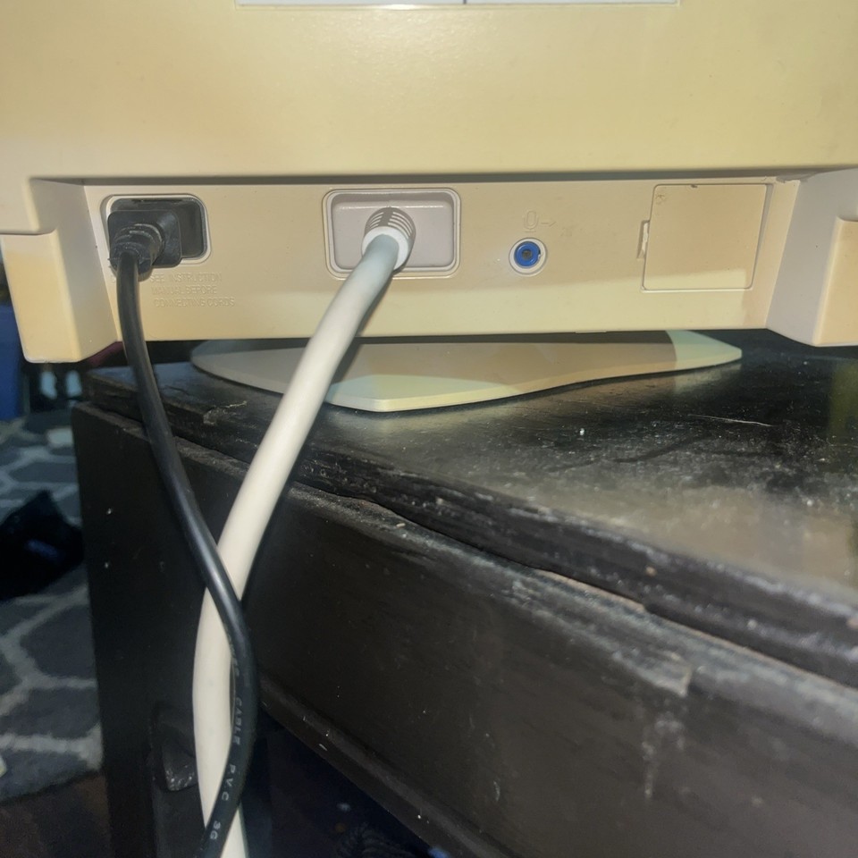 Vintage Compaq Presario MV400 - Color CRT Computer Monitor - Model ...