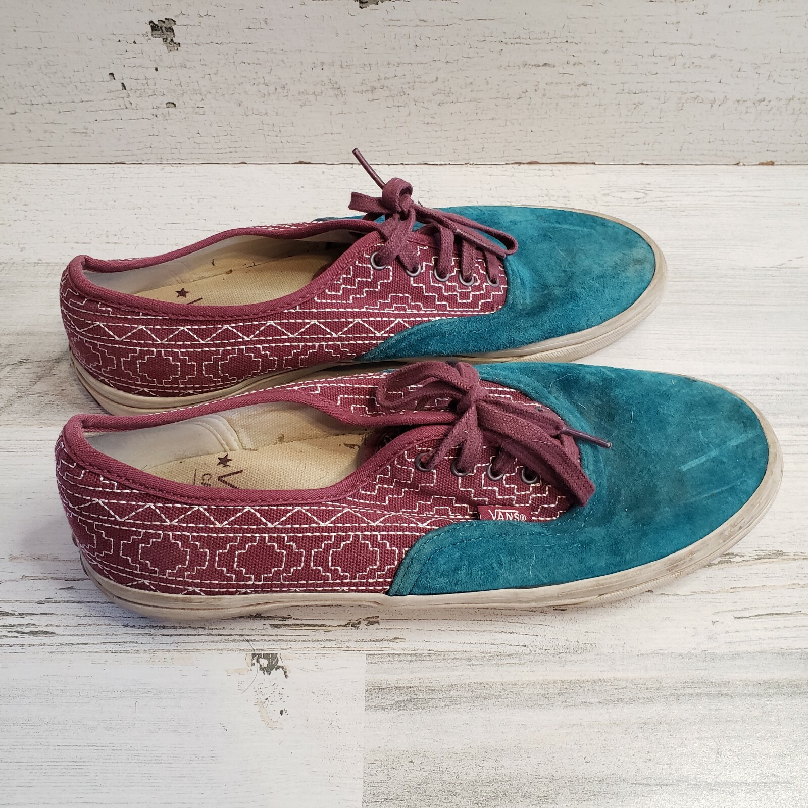 Rare Vans Native American Embroidered Casual Sneakers… - Gem