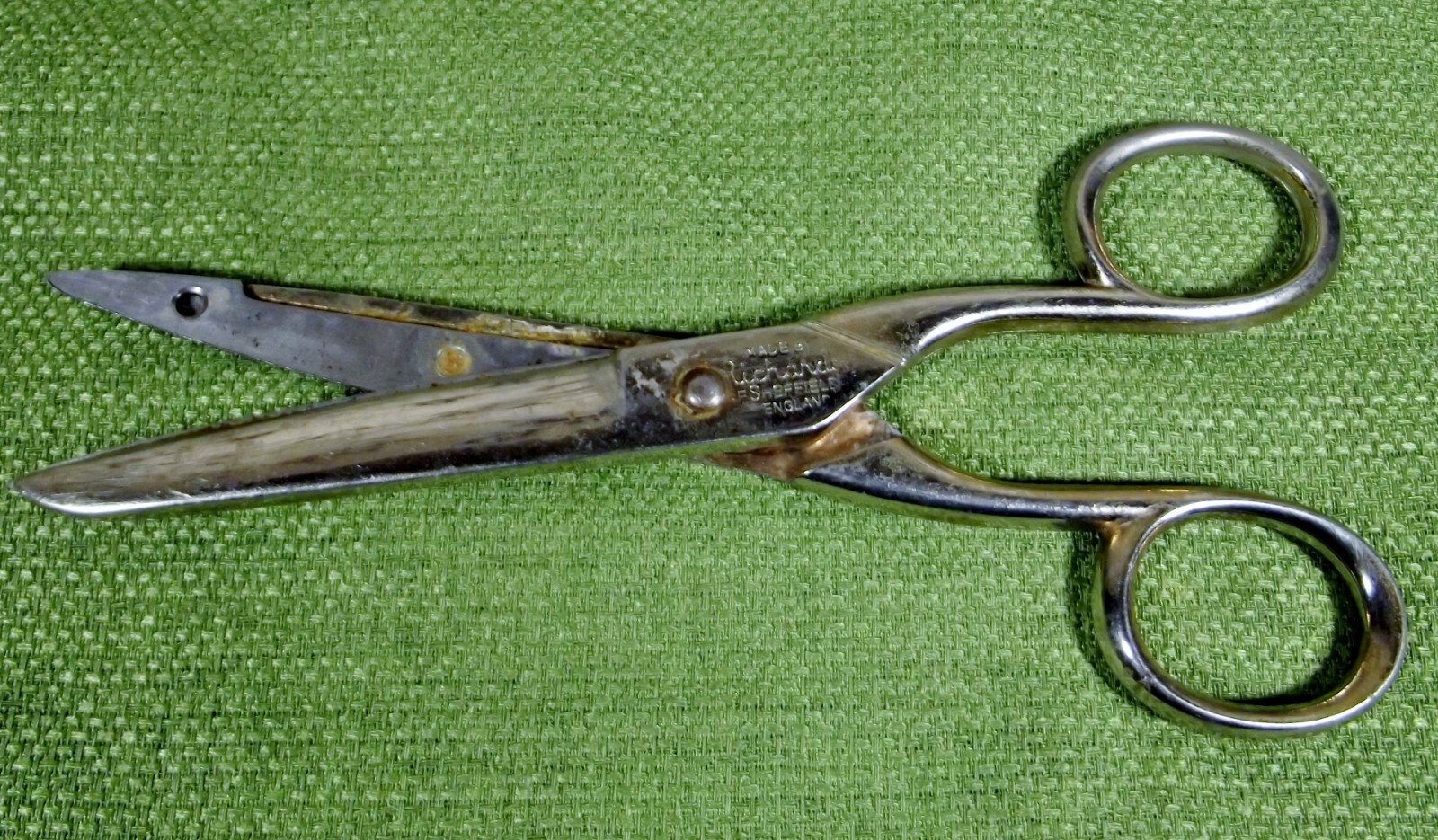 Vintage Radiant Rustless Golden Age Scissors by Richards of Sheffield ...