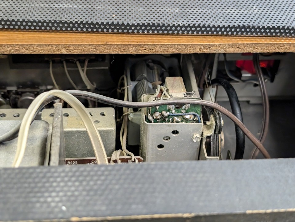 Vintage Stereo Am/Fm/Mw/Sw Receiver GRUNDIG RTV 320U | eBay