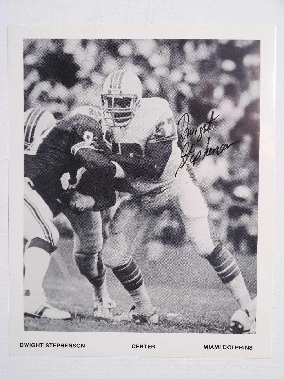 DWIGHT STEPHENSON NFL Miami Dolphins Autographed 8x10 B&W Photo Lot ...