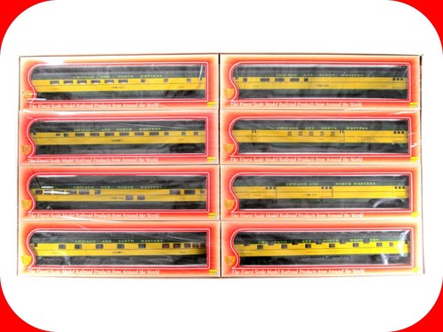 HO Scale **CNW The 400** Passenger Set - IHC 48048 50404, Knuckle Cpl ...