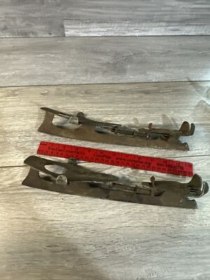 VINTAGE OLD METAL ICE SKATES Rusty | eBay