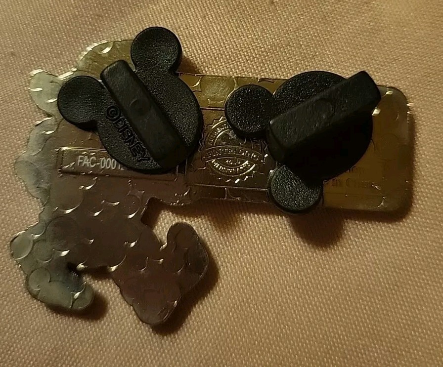 Disney’s I’m Not Grumpy Pin From Snow White and The Seven Dwarfs Pin ...