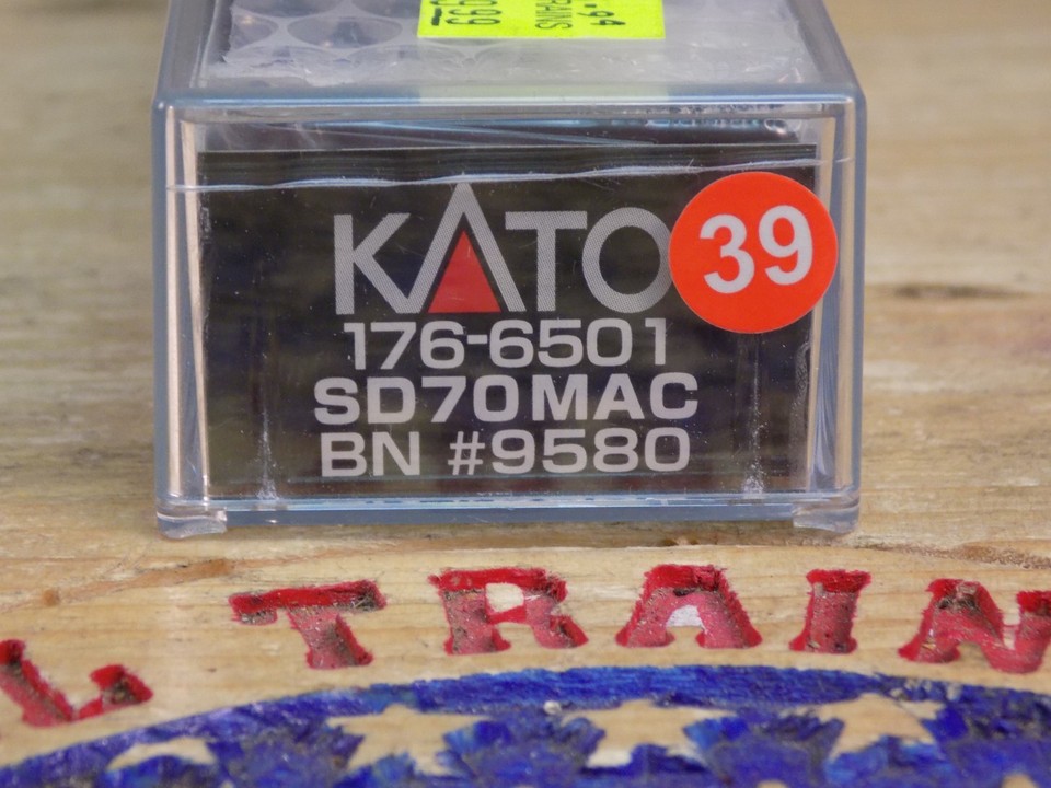 KATO N Scale Burlington Northern SD70 MAC 176-6501 Jewel Case Lot #O39 ...