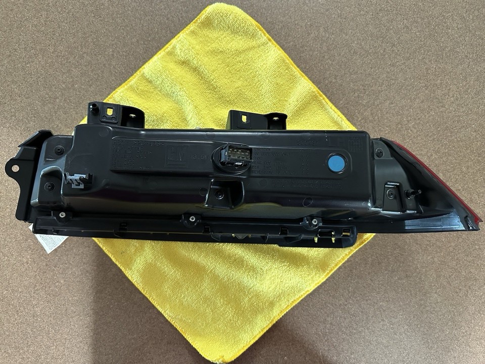 2014-2015 Camaro OEM LED Taillights RS SS Part Numbers 23209712 and ...