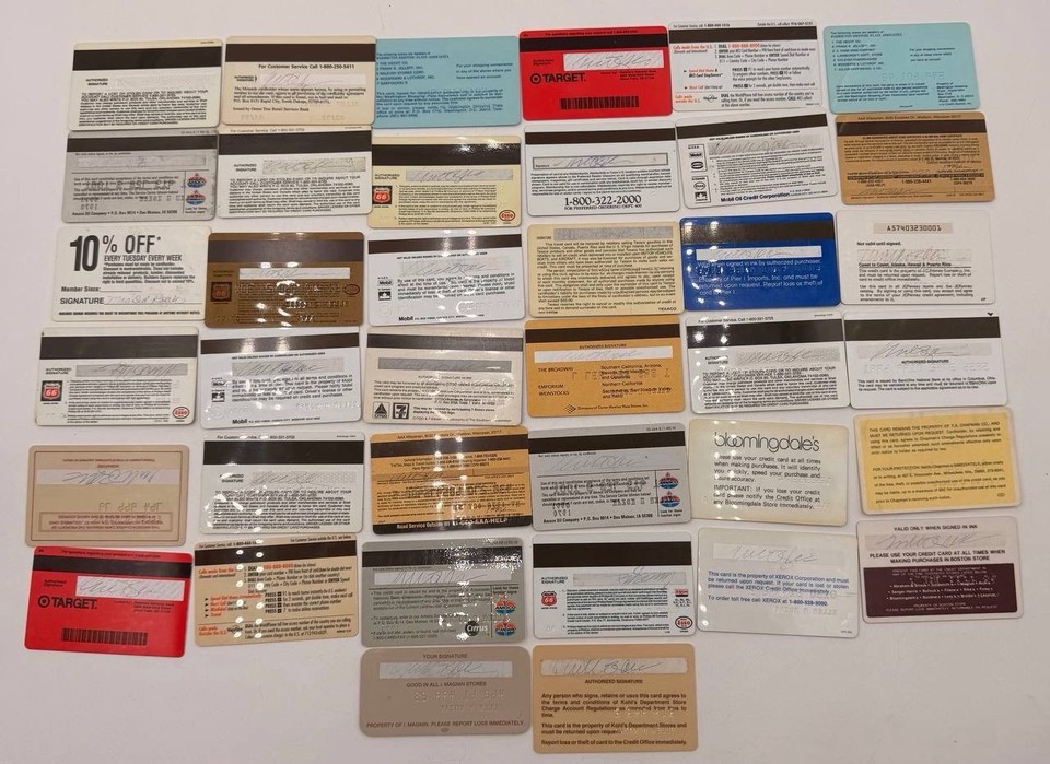 Large Vintage Credit & Charge Card Collection – Gas, Retail & Store ...