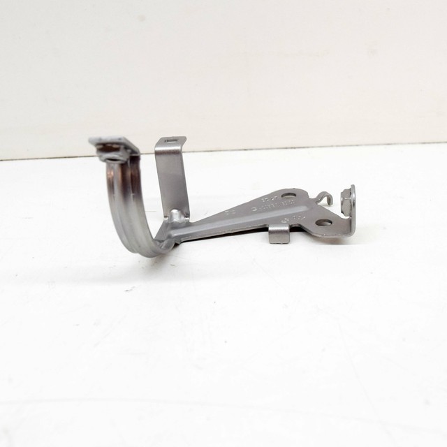 MERCEDES-BENZ C Coupe C205 Water Pump Holder A2055016020 2015 GENUINE ...