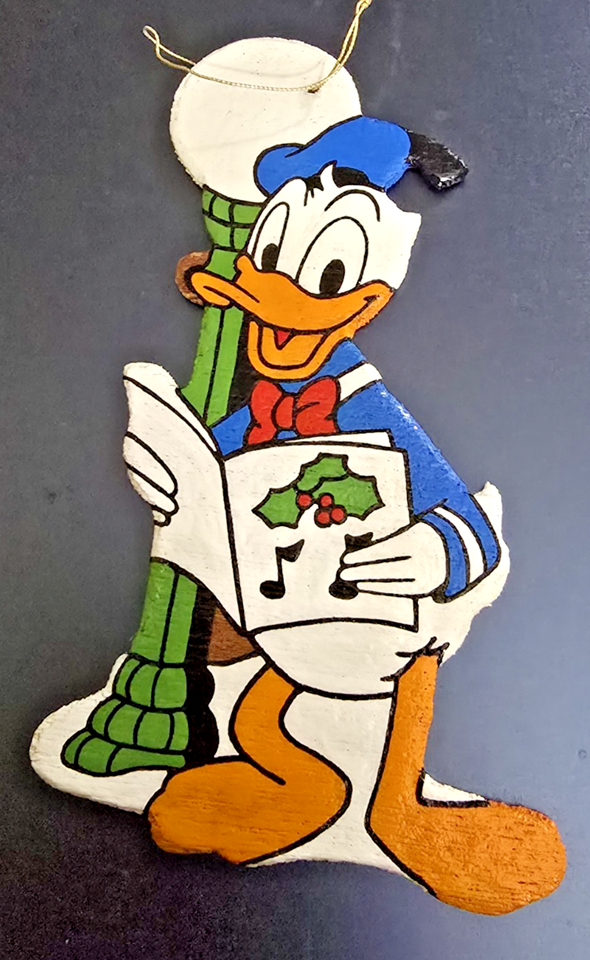 Walt Disney Donald Duck Caroling Double-Sided Wooden Flat hand-painted ...