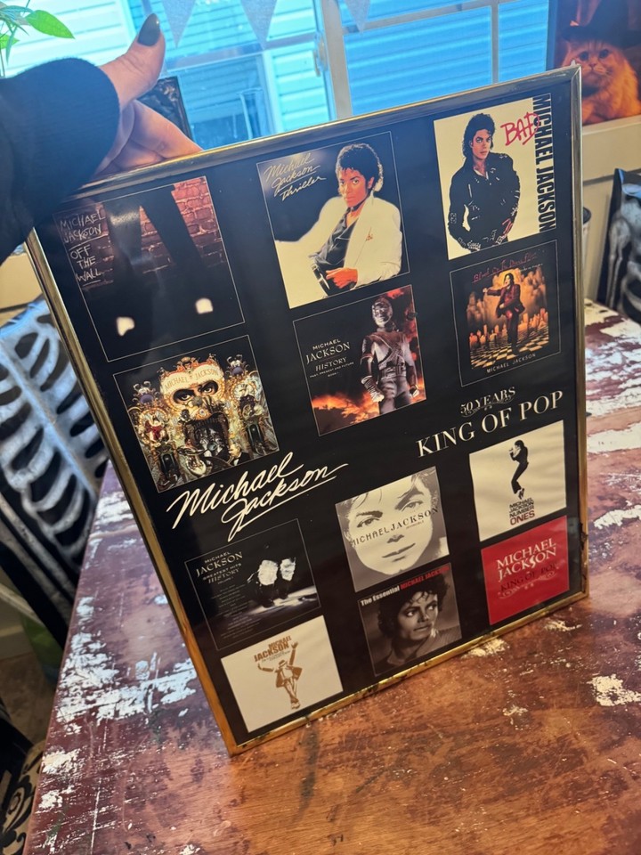Michael Jackson Poster Facsimile Machine Autograph on an LP Cover ...