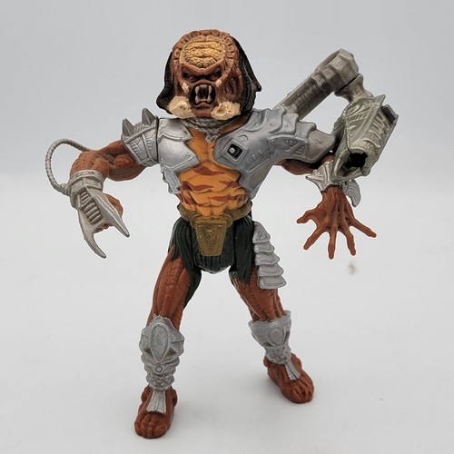 Kenner 1993 Aliens vs Predator Cracked Tusk Predator Action Figure | eBay