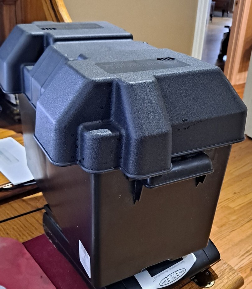 Attwood Group 24 BATTERY BOX AUTOMOTIVE Marine RV Batteries Plastic ...