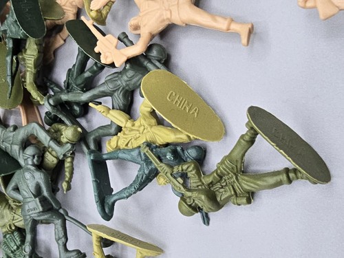 Plastic Toy Soldiers Beige & Green & Blue Army Men 2” Tall Figures Lot ...