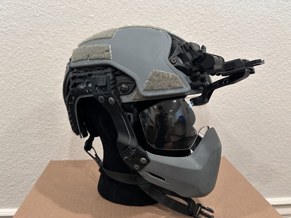 Prototype Revision FTHS Caiman Helmet + extras AOR1 DEVGRU NSW SEALS ...