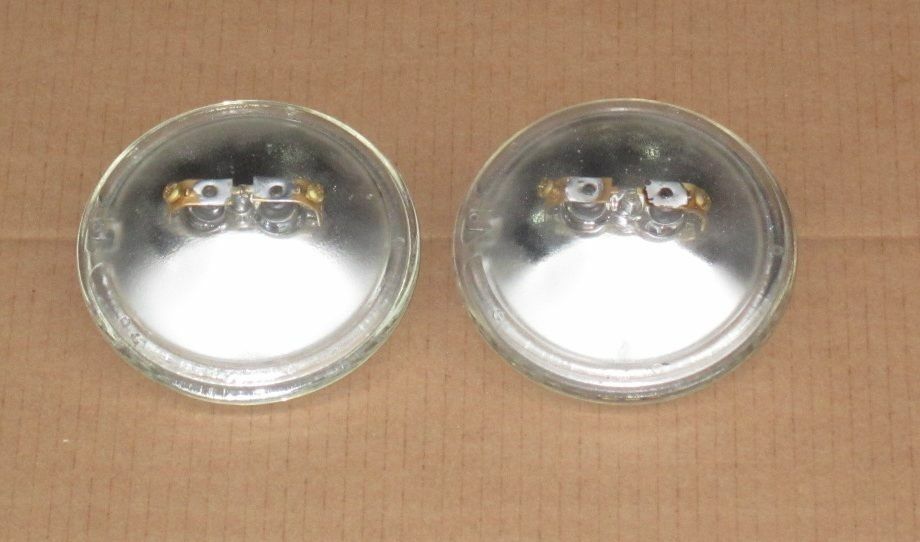 2 SEALED BEAM TRACTOR HEADLIGHTS AUTO BULB LIGHTS 35W 12V 4.5" REPLACES ...