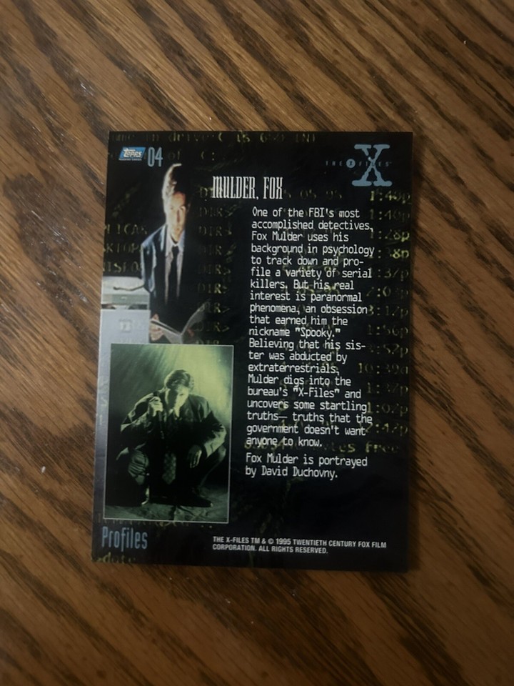 TOPPS X-FILES CARD MOLDER | eBay