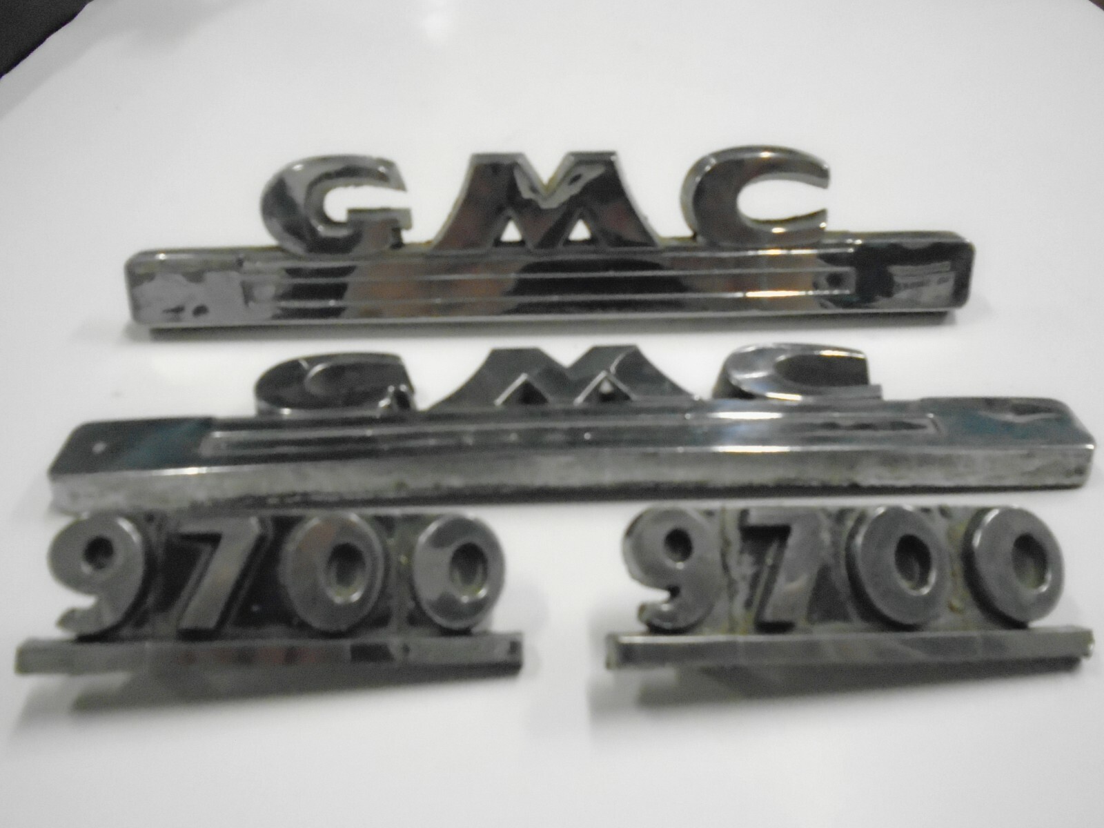 1947-1953 GMC Truck Hood Side Emblems 9700 | Set of 4 | 2223966 ...