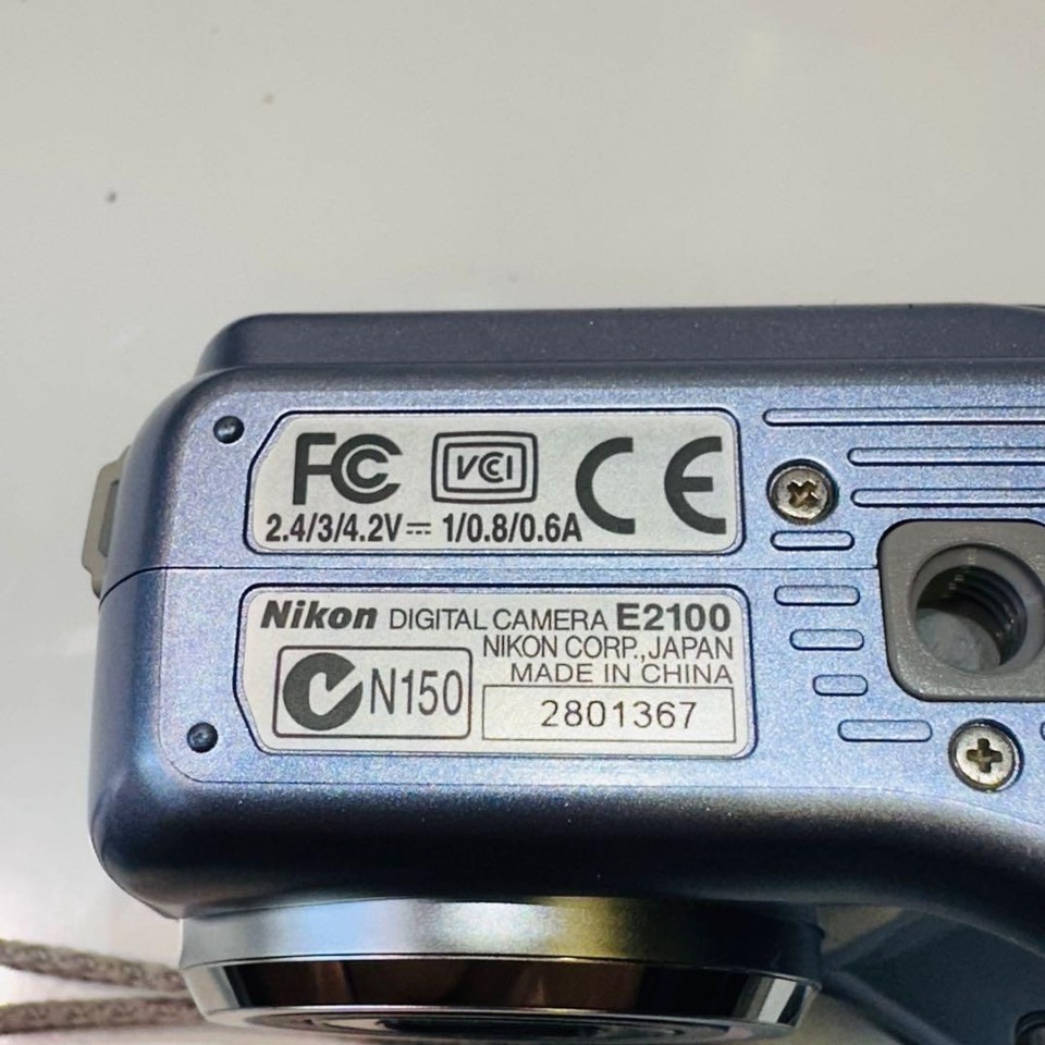 Nikon Compact Digital Camera Coolpix 2100 Blue With Case 3MP 3x Optical ...