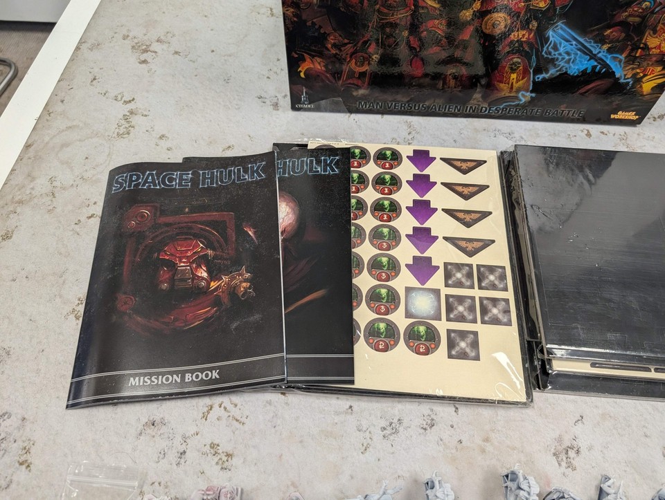 Warhammer 40k Space Hulk - Miniatures Primed - Cardboard Unpunched ...