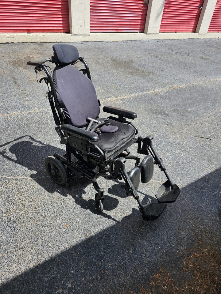 Ki Mobility Focus CR Wheelchair Tilt-In-Space Complete Mobility Axiom ...