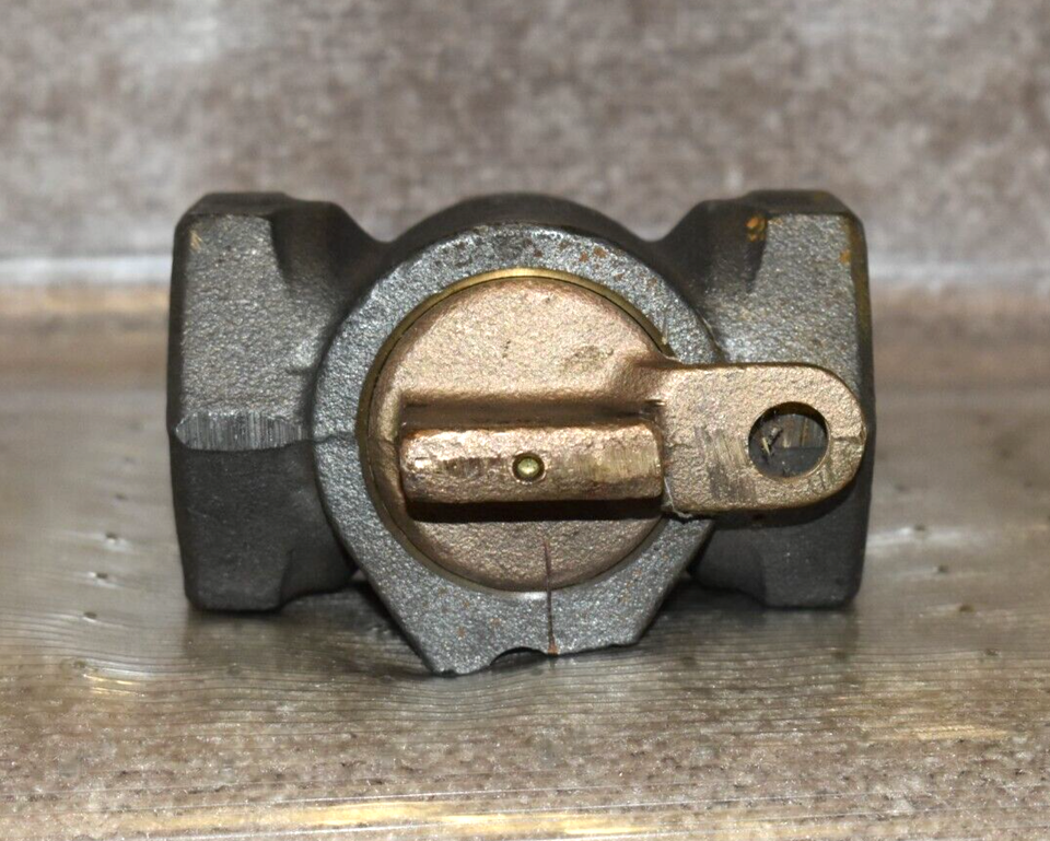 1-1/2 in. Mueller H-11175, Gas Meter Valve Iron Body Brass Lockwing 175 ...