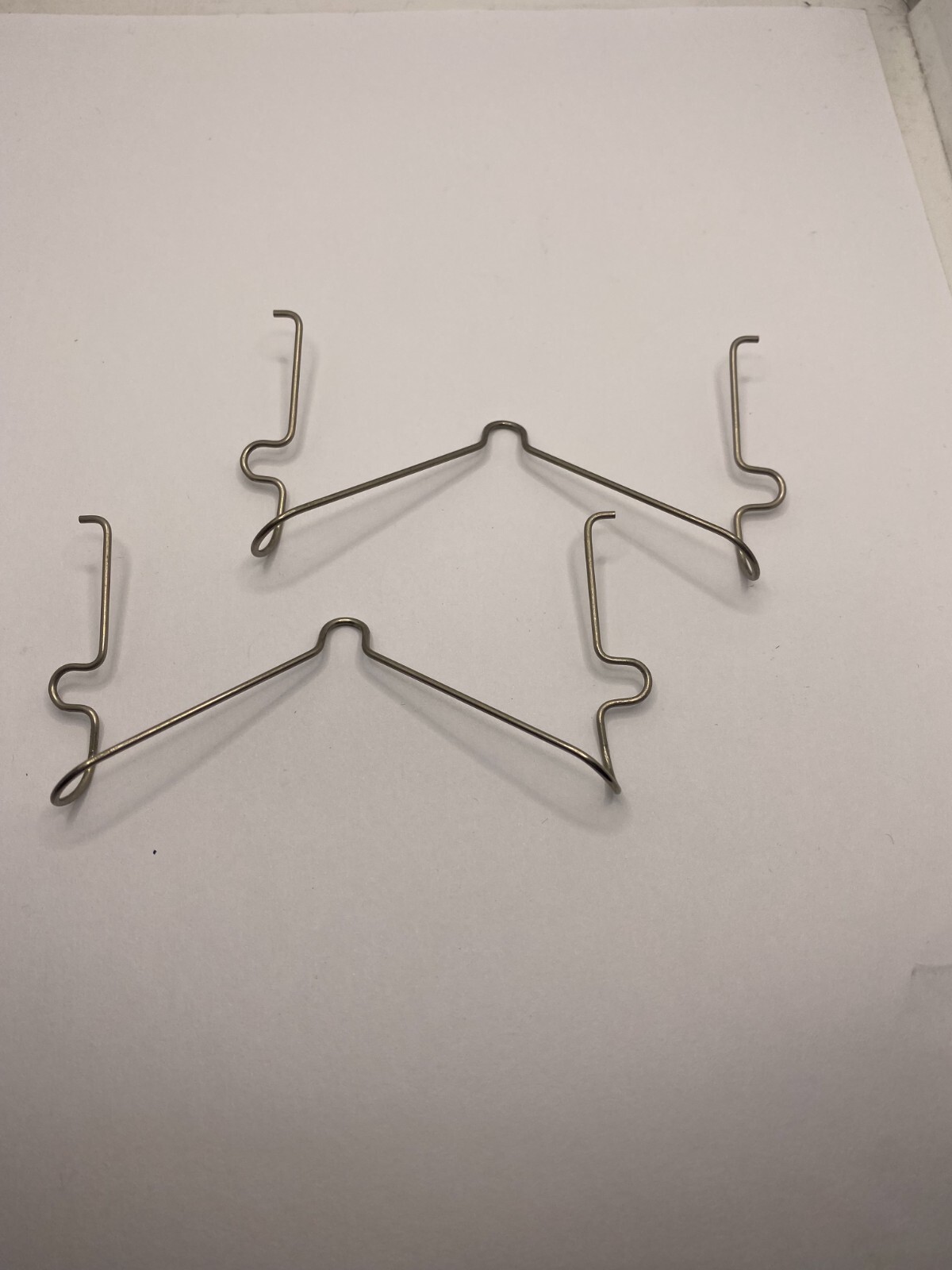 GENUINE DISC BRAKE CLIPS AND PINS FITTING KIT - TOYOTA HILUX MK8 2016 ...