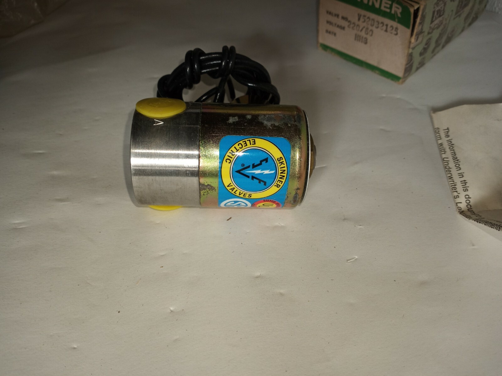 NEW GENUINE SKINNER V5 SERIES SOLENOID VALVE | Grelly USA